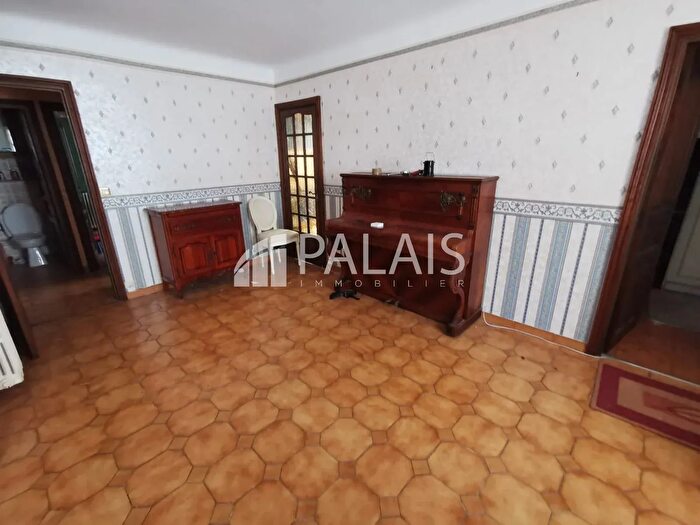 Nice, Vieux Nice : Appartement 4 pièces à vendre