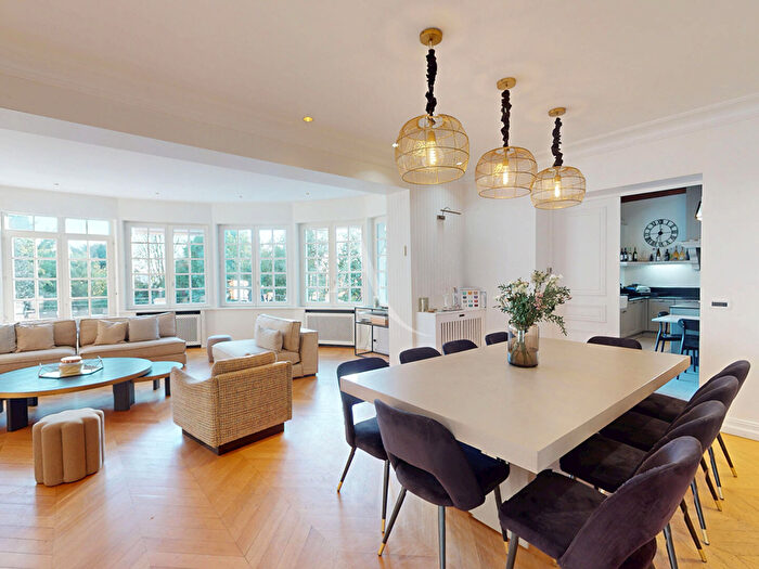 Maison à vendre - Le Raincy, Gare - 9 pièces - 5 chambres