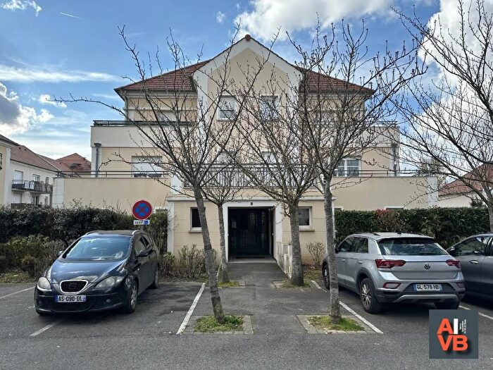 Appartement à vendre - Bussy-Saint-Georges - 4 pièces - 3 chambres