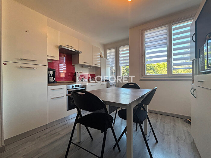Appartement 4 pièces à Aurillac, Centre-ville, à vendre
