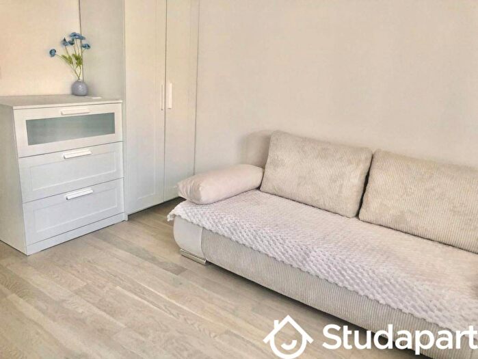 Appartement à louer - Patrick, Le Plessis-Robinson - 1 pièce - 1 chambre