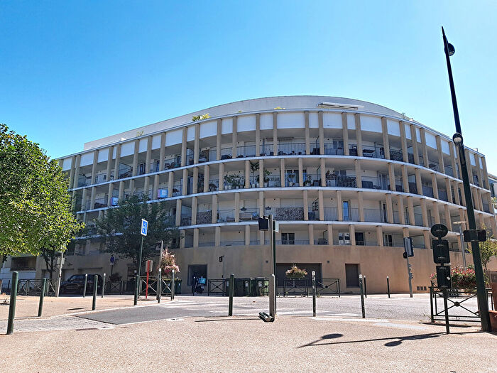 Bagneux, Centre-ville : Appartement 3 pièces à louer