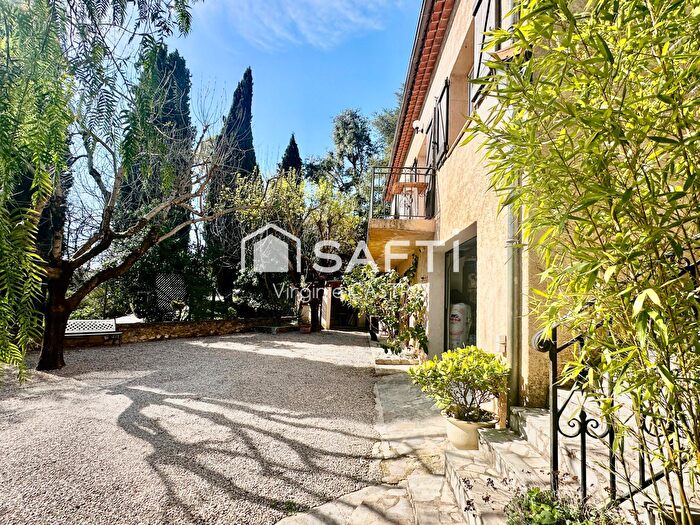 Maison à vendre - Seillans - 7 pièces - 6 chambres