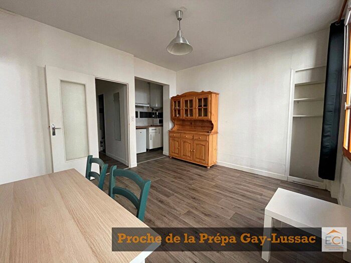 Appartement 1 pièce à Centre-Hôtel de Ville, Limoges, à louer