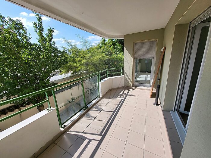 Villefranche-sur-Saône, Centre-ville : Appartement 3 pièces à louer