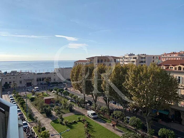 Appartement à vendre - Menton, Hôtel de Ville, Vieille Ville, Musée, Madone, Carnolès - 3 pièces - 2 chambres