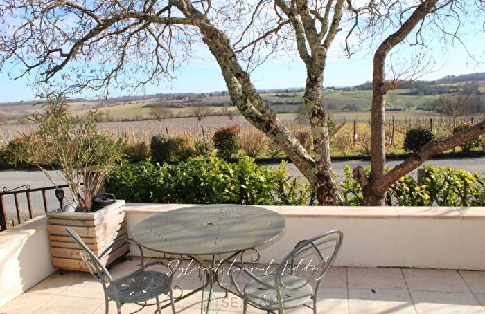 Maison à vendre - Montendre - 9 pièces - 4 chambres