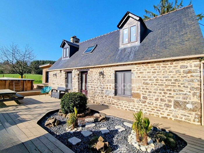 Maison à vendre - Saint-Christophe-de-Chaulieu - 5 pièces - 3 chambres