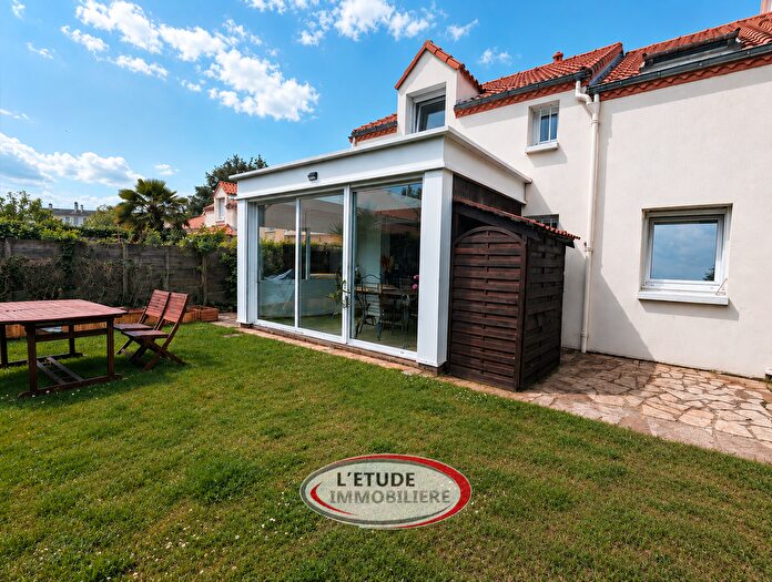Maison 5 pièces à Saint-Sébastien-sur-Loire, à vendre