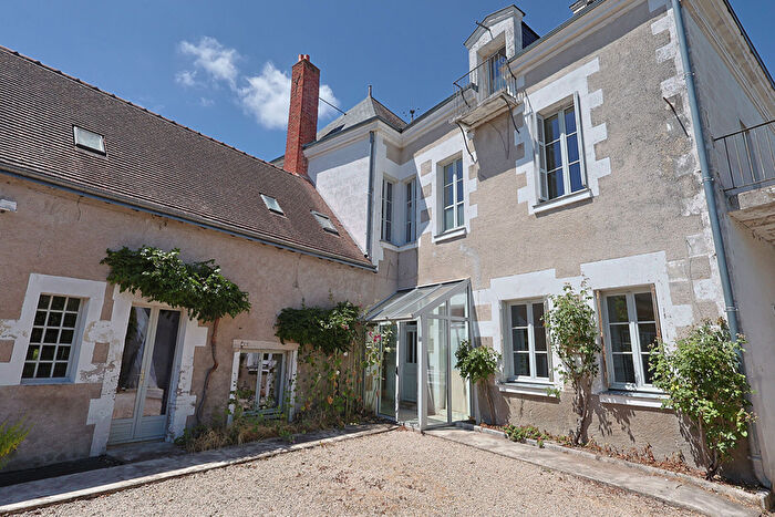 Maison 8 pièces à vendre - Cléré-les-Pins