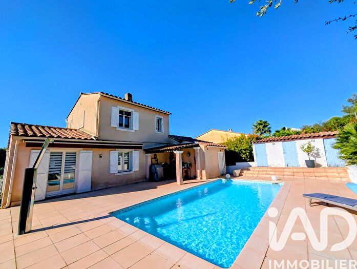 Maison à vendre - Roquebrune-sur-Argens, La Bouverie - 4 pièces - 3 chambres