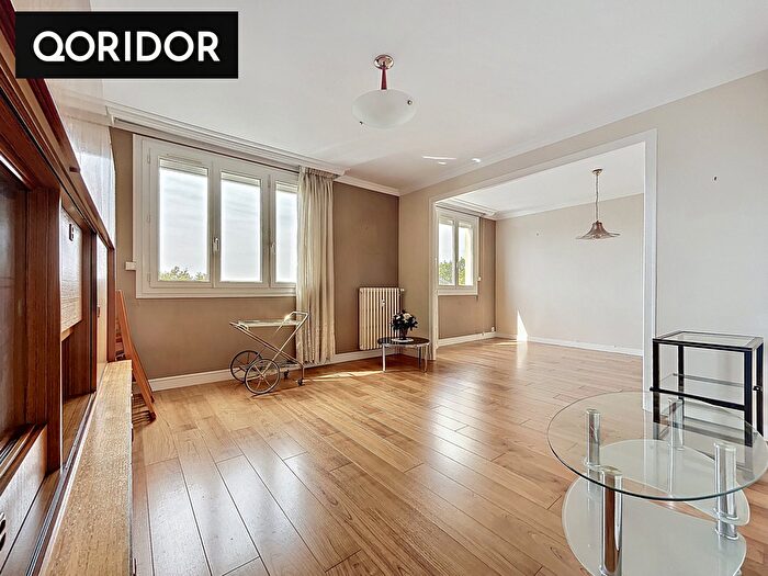Appartement à vendre - Quartiers Ouest, Moulin du Comte - 3 pièces - 2 chambres