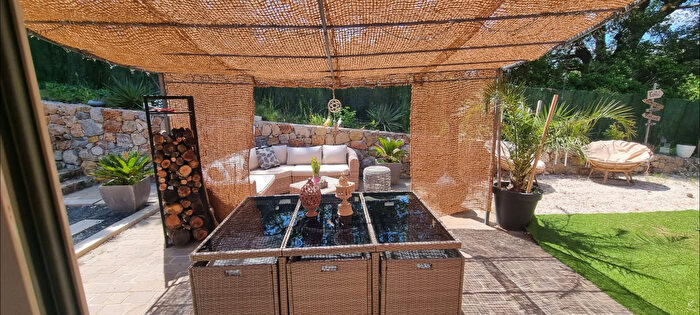 Maison à vendre - Montfort-sur-Argens - 4 pièces - 3 chambres