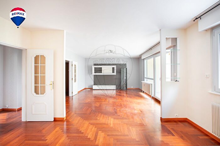 Appartement à vendre - Riedisheim, Sud - 5 pièces - 3 chambres