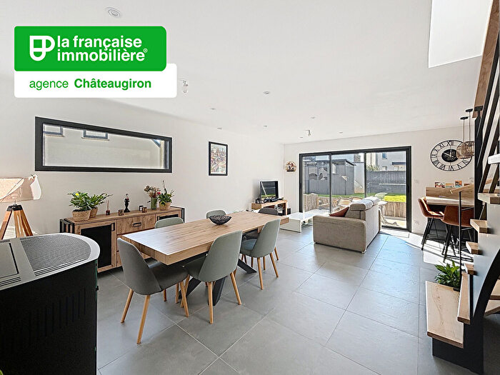 Maison à vendre - Saint-Aubin-du-Pavail - 5 pièces - 4 chambres
