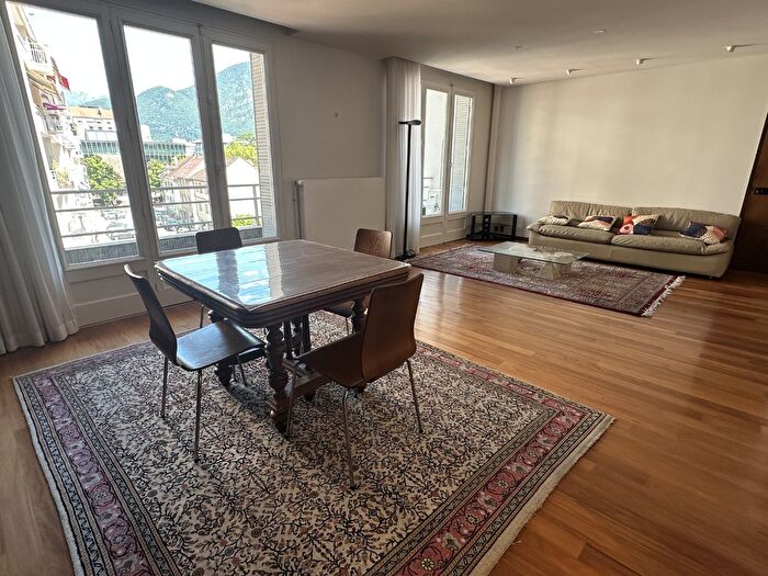 Appartement 3 pièces à louer à Annecy, Centre-ville, Vieille ville, Marquisats