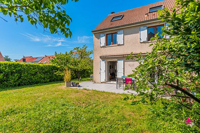 Maison 6 pièces à vendre à Décines-Charpieu, Champ Blanc