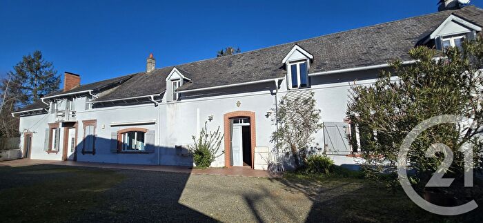 Maison à vendre - Séméac - 7 pièces - 6 chambres