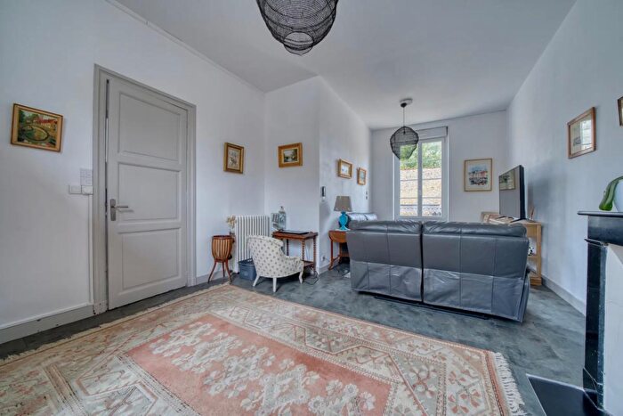 Maison à vendre - Matha - 6 pièces - 4 chambres