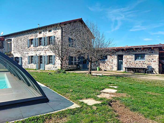Maison à vendre - Saint-Germain-Laprade - 6 pièces - 4 chambres