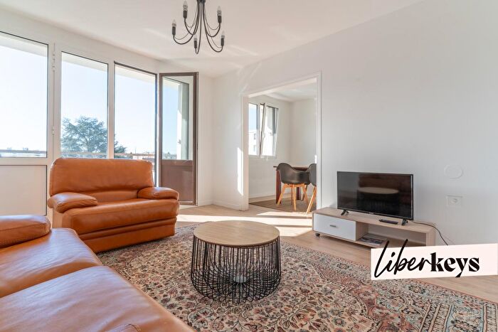 Appartement à vendre - Bois-dArcy, La Croix Blanche - 4 pièces - 2 chambres