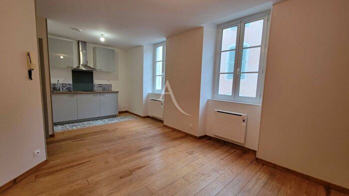 Appartement à louer - Centre Ville, Pau - 3 pièces - 2 chambres