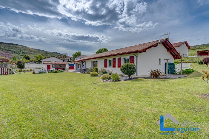 Maison à vendre - Urrugne - 5 pièces - 4 chambres