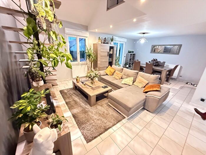 Maison à vendre - Pont-Authou - 6 pièces - 5 chambres