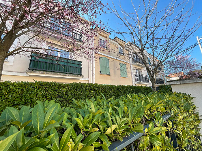 Appartement à vendre - Chanteloup-les-Vignes - 3 pièces - 2 chambres