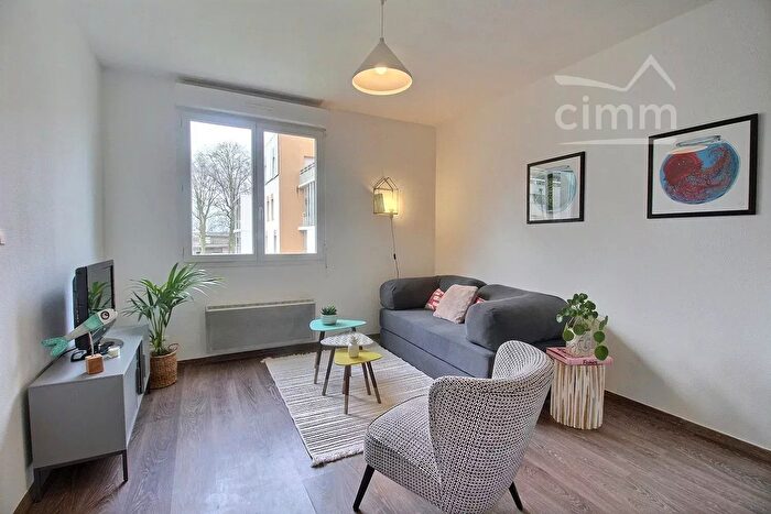 Appartement à vendre - Tours, Lac - 2 pièces - 1 chambre