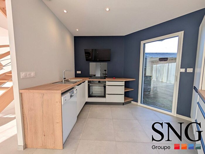 Maison à louer - Juigné-sur-Loire - 5 pièces - 4 chambres