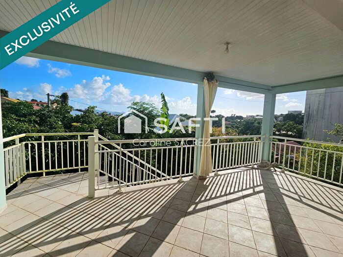 Maison à vendre - Le Lamentin - 7 pièces - 5 chambres