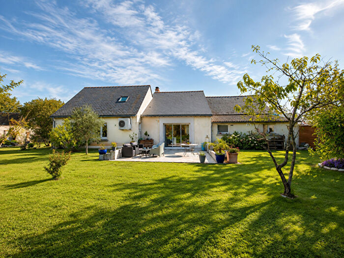 Maison 6 pièces à Saint-Augustin-des-Bois, à vendre