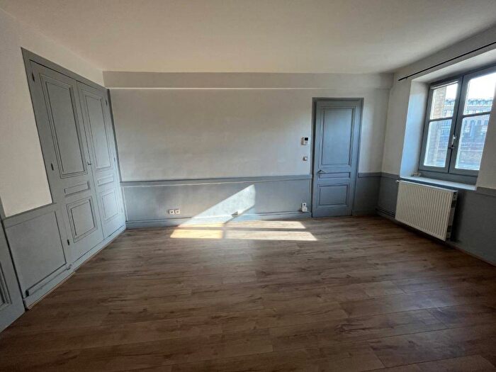 Saint Louis, Lyon 7ème arrondissement : Appartement 3 pièces à louer