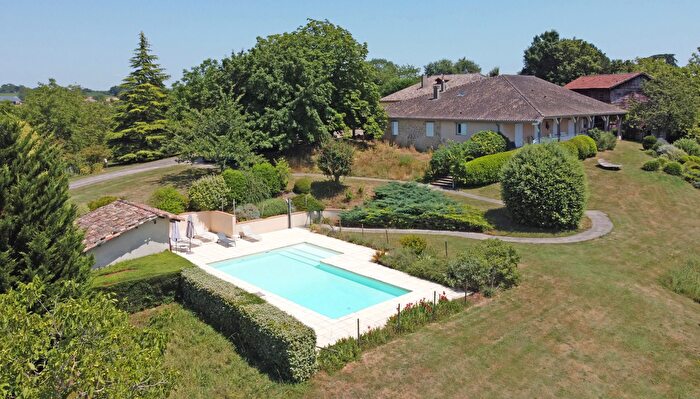 Maison à vendre - Lauzun - 8 pièces - 8 chambres