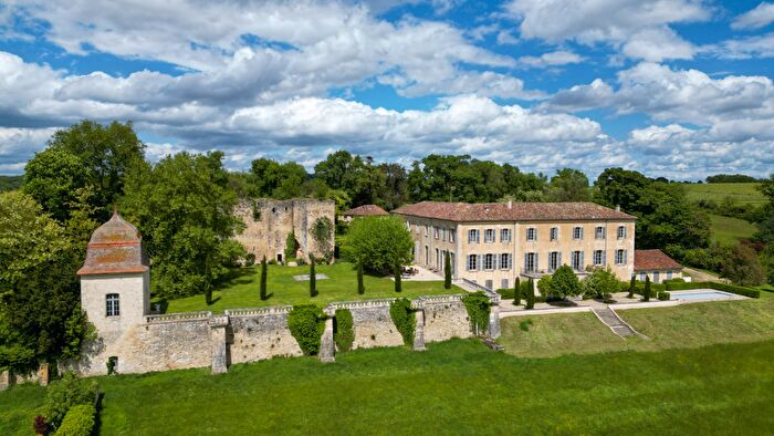 Maison à vendre - Montréal - 8 pièces - 4 chambres
