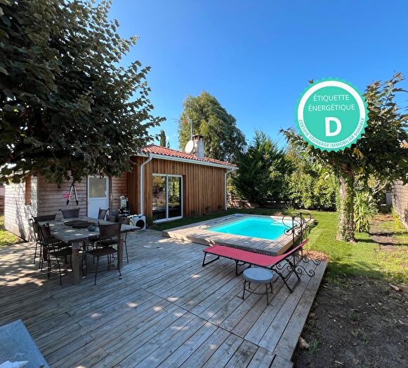 Maison à vendre - Arès - 4 pièces - 3 chambres