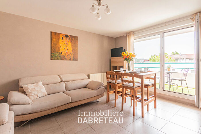 Appartement 4 pièces à louer à Lyon 7ème, Gerland