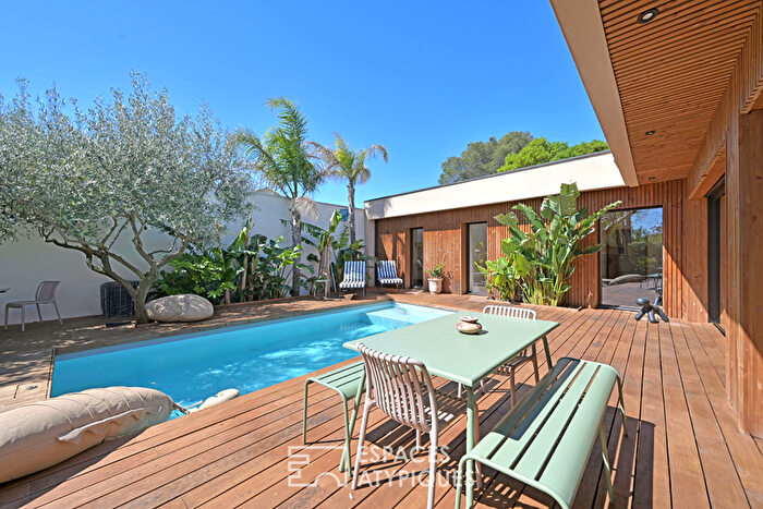 Maison à vendre - Nîmes, Tour Magne - 5 pièces - 4 chambres