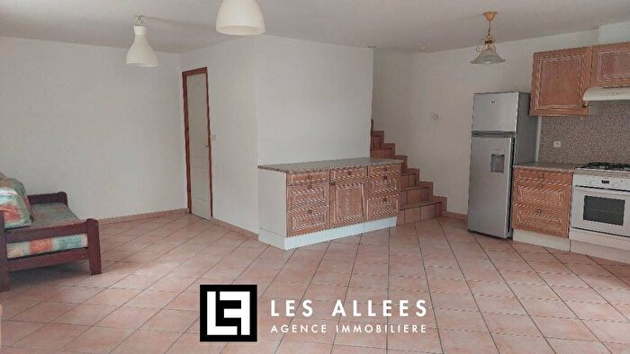 Maison à louer - Rochemaure - 3 pièces - 2 chambres