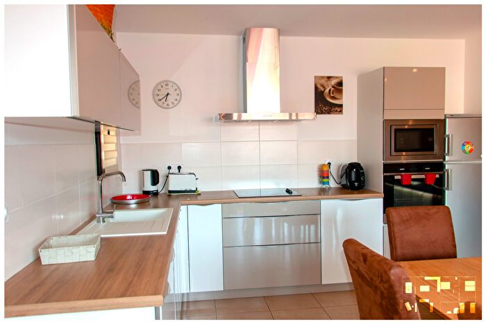 Appartement à vendre - Brouilla - 4 pièces - 3 chambres