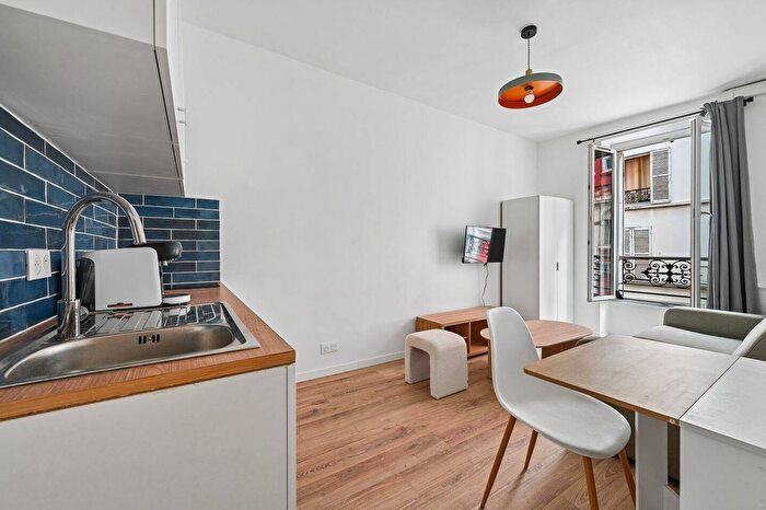 La Chapelle-Marx Dormoy, Paris 18ème arrondissement : Appartement 1 pièce à louer