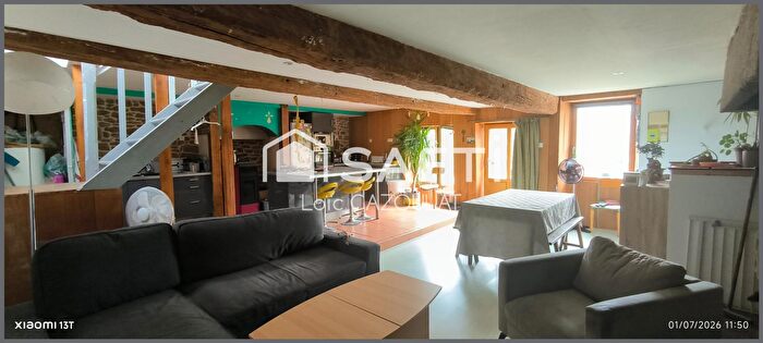 Maison 6 pièces à vendre à Saint-Marc-le-Blanc