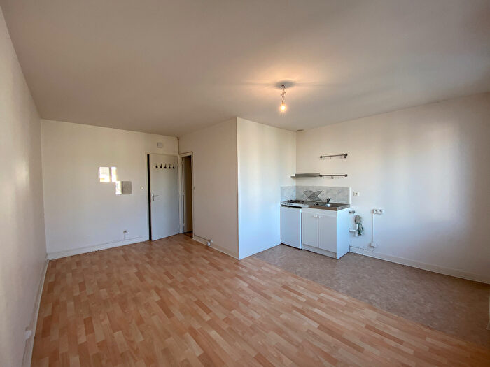 Appartement 1 pièce à Reims, Neufchatel, Orgeval, Laon, Zola, à louer