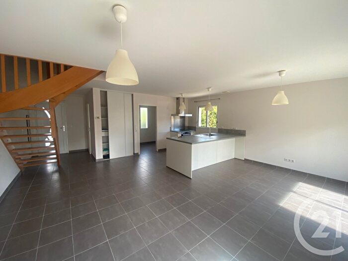 Maison à vendre - LIsle-dEspagnac - 4 pièces - 3 chambres