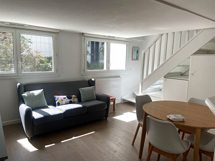 Courbevoie, Faubourg de lArche : Appartement 2 pièces à louer