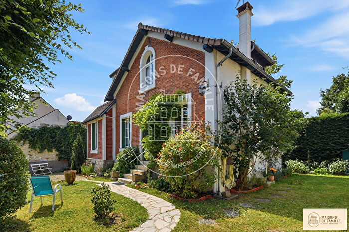 Maison 5 pièces à Bougival, à vendre