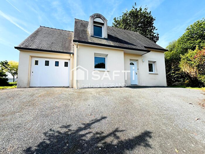 Bégard : Maison 6 pièces à vendre