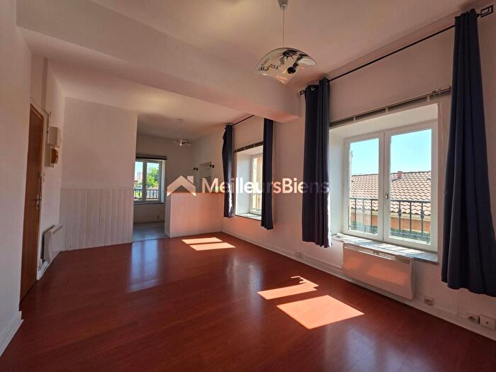 Appartement 2 pièces à Bourgoin-Jallieu, Libération, Barbusse, à vendre