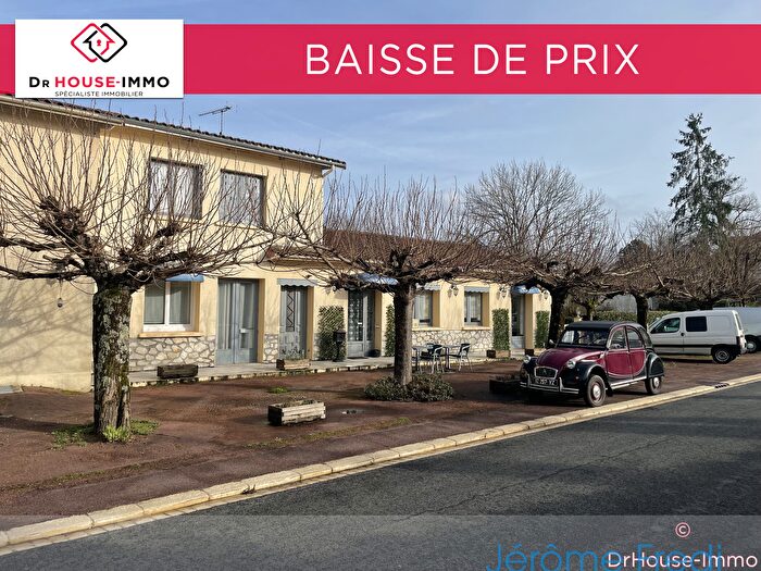Maison 14 pièces à Saint-Romain, à vendre